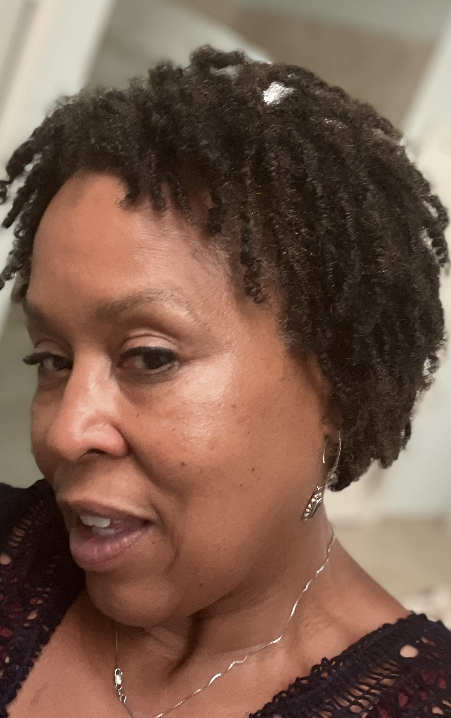 Microlocs: the Basics – Microlocs and Me: Journey to Hair Freedom